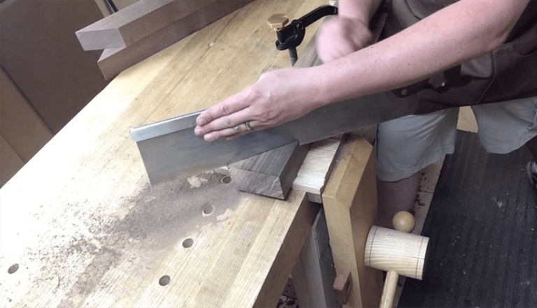 How To Cut Trim At A 45 Degree Angle Without A Miter Saw? - homenewtools
